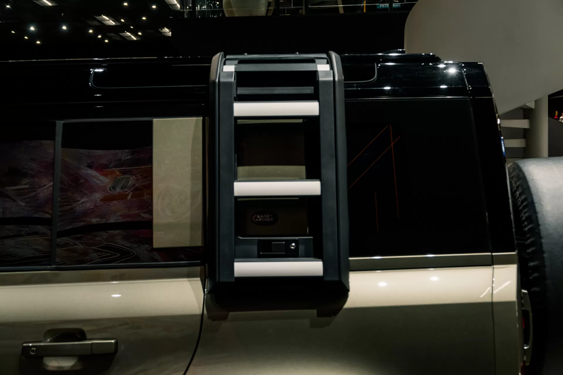 RYK Motors - LAND ROVER DEFENDER 3.0 D300 TURBO DIESEL MHEV 110 X AWD ...